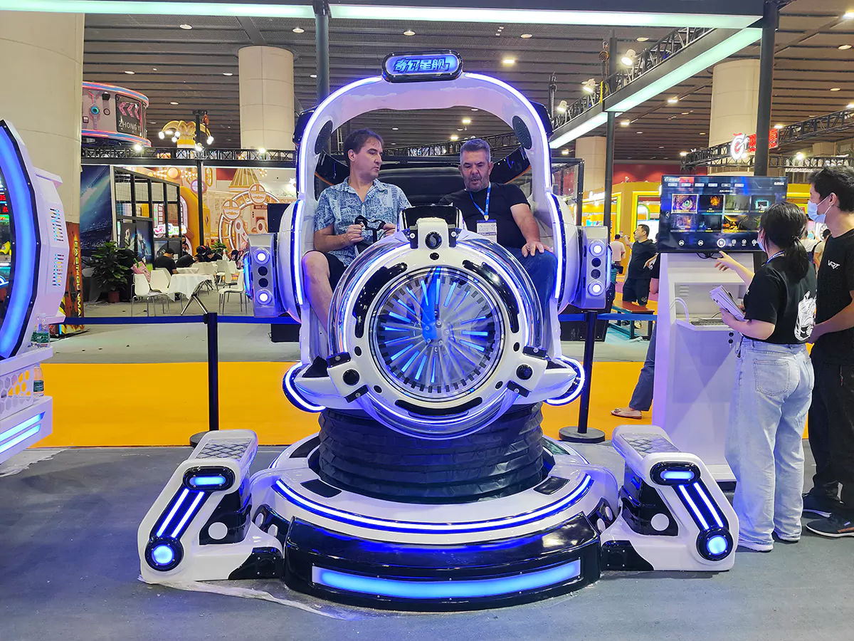 VR UFO 2 Seats | VR Spinning Flying Saucer Simulator Supplier - Vartvr