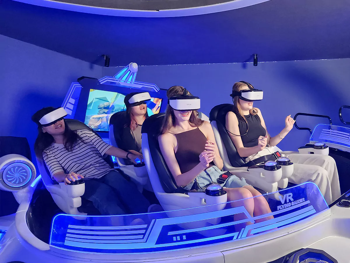 VR UFO 5 Seats | Group VR Space Adventure UFO - Vartvr