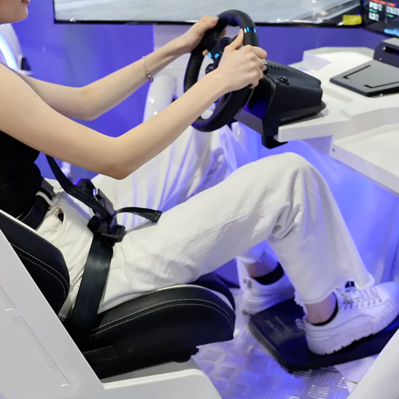 3 Screen Racing Simulators: Elevating Driving Game Immersion - Vartvr
